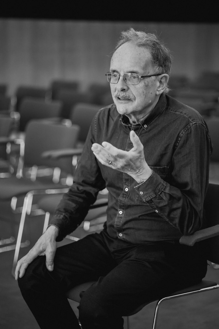 TIM BENTON – Estudo Prévio